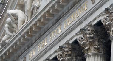 JEPI ETF is beating the S&P 500 index, but a risky pattern has formed ...