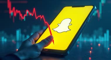 Snap stock price loses key support as North America user growth fades