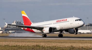Acțiunile IAG se apropie de 'death cross' în fața unui dublu șoc