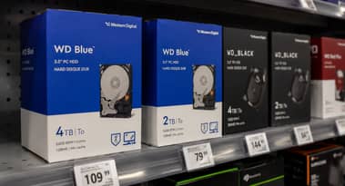 Western Digital stock surges as Morgan Stanley lifts target to $650